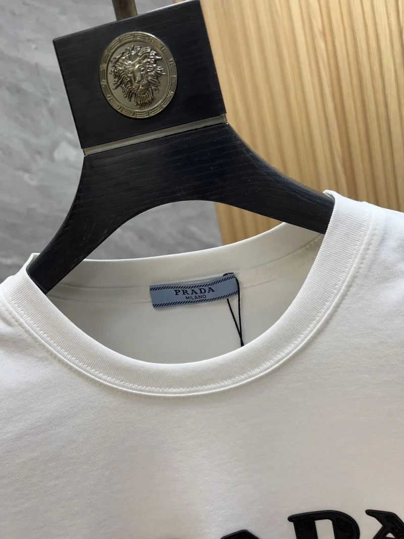 Inexpensive Prada T-Shirts