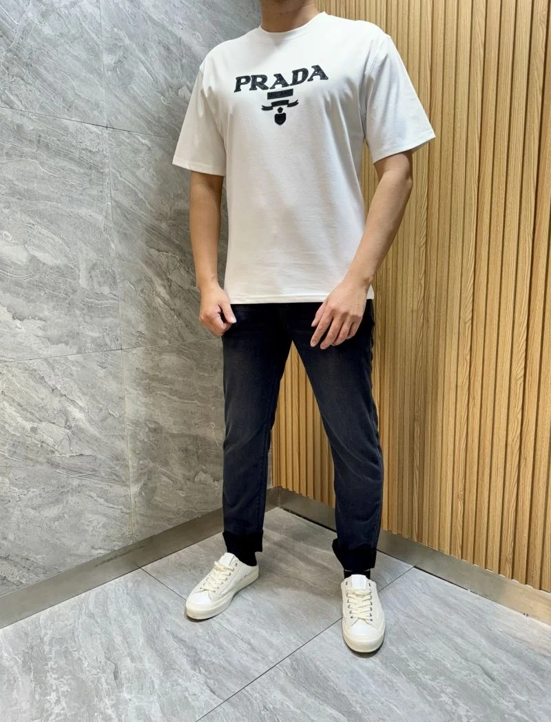 Inexpensive Prada T-Shirts