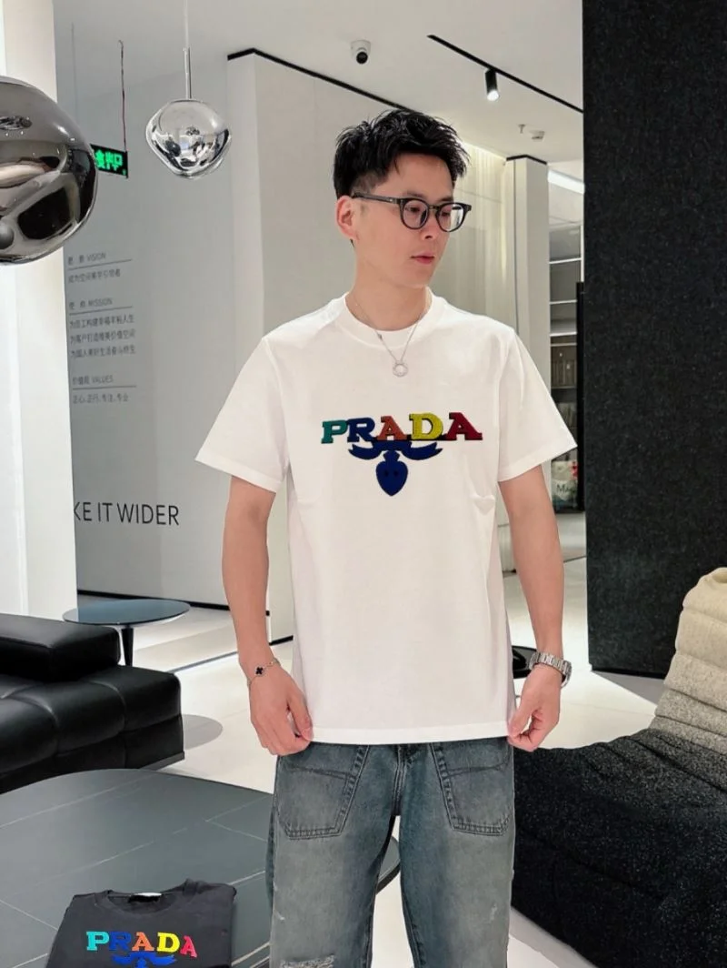 Low-cost Prada T-Shirts