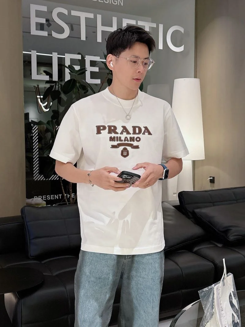 Bargain Prada T-Shirts