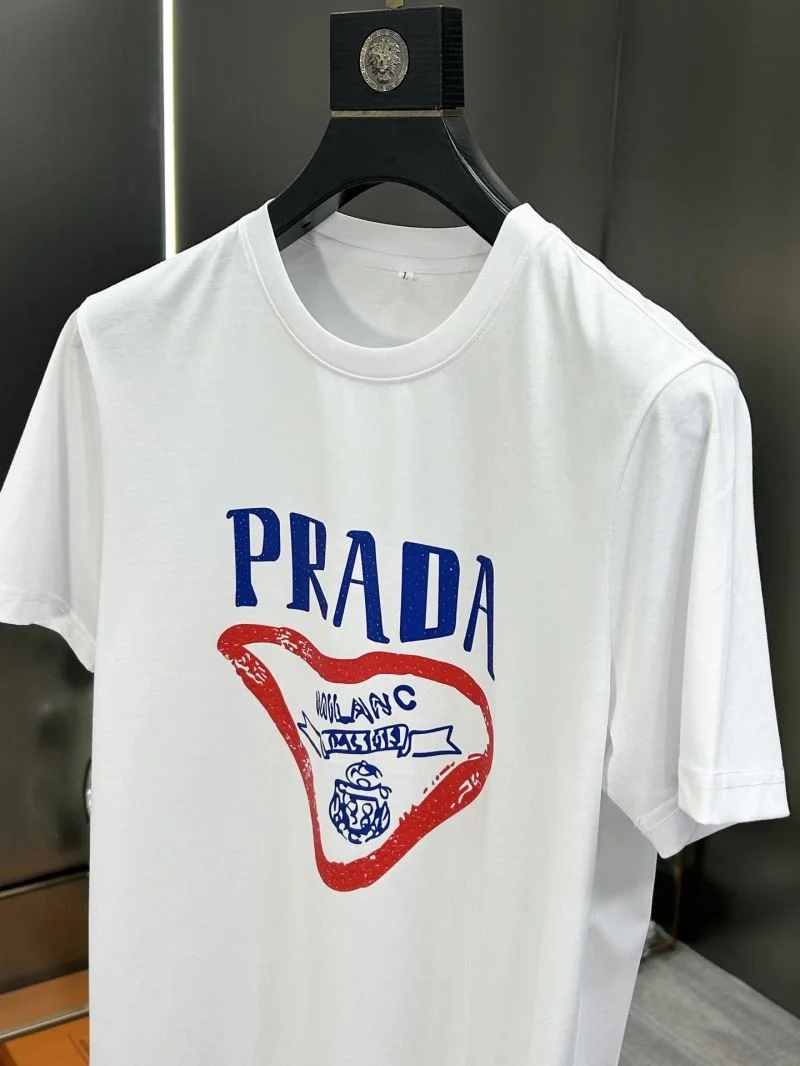 Low-cost Prada T-Shirts