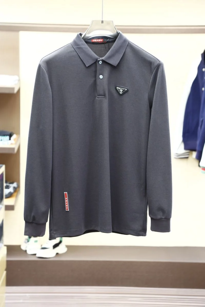 High fidelity Prada T-Shirts