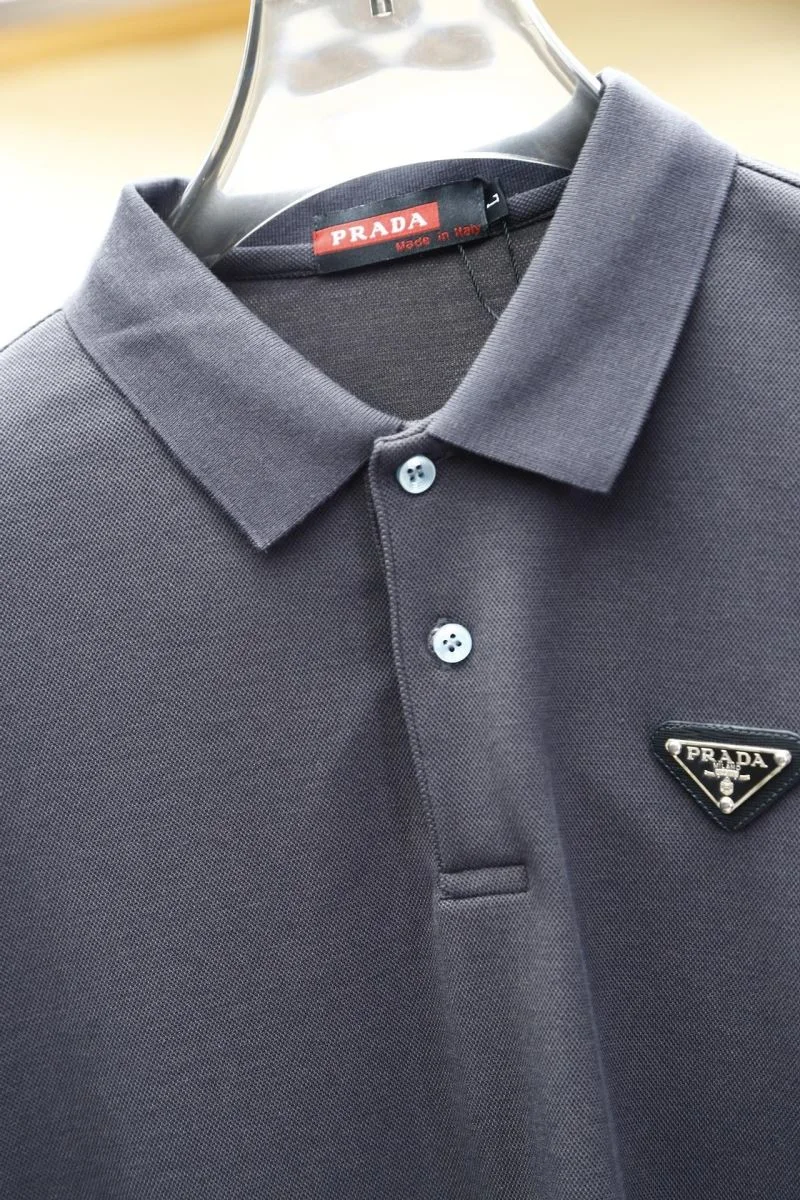 High fidelity Prada T-Shirts