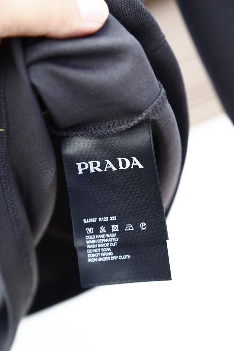 High fidelity Prada T-Shirts