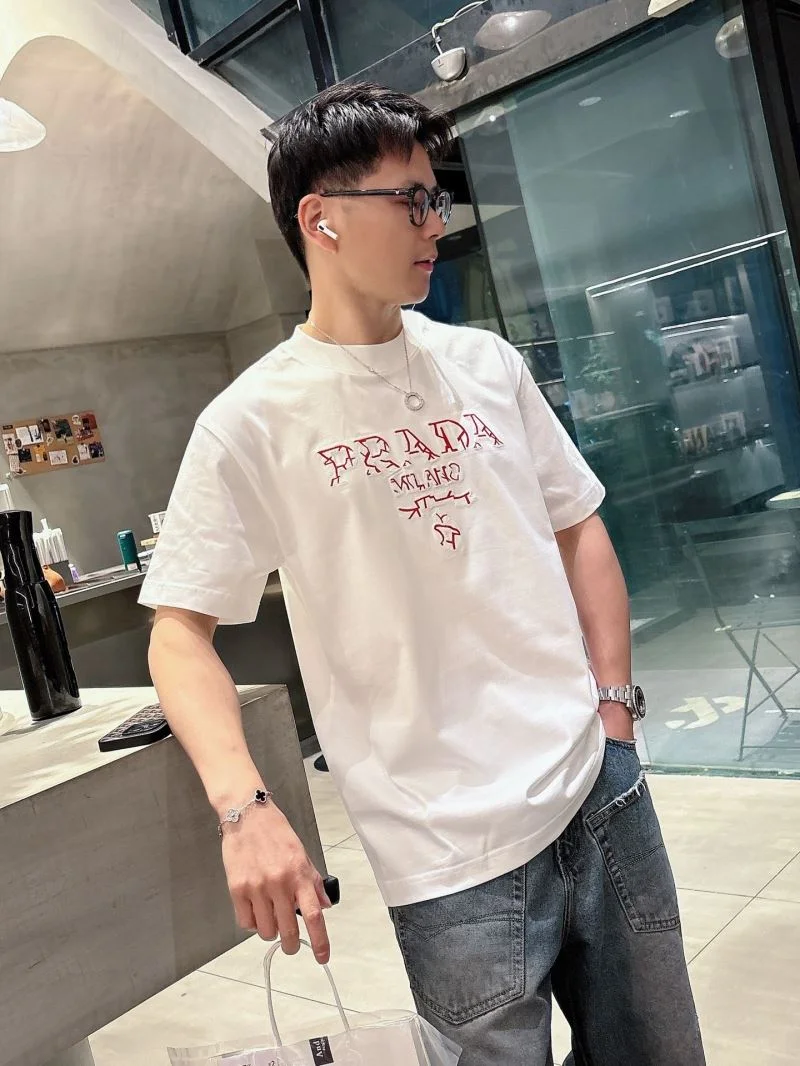 Factory-made Prada T-Shirts