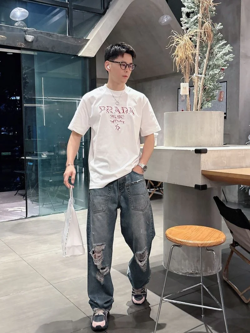 Factory-made Prada T-Shirts