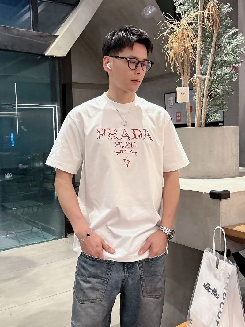 Factory-made Prada T-Shirts