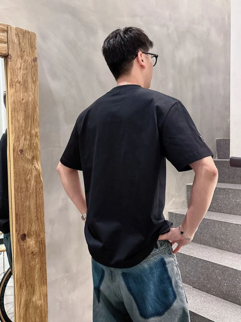 Bargain Prada T-Shirts