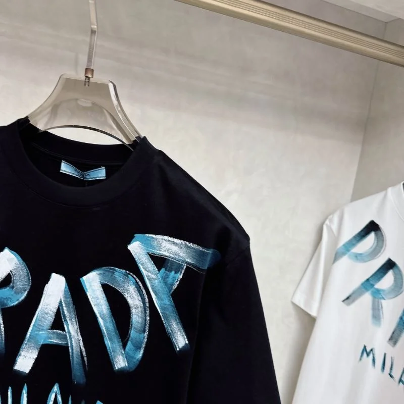 Inexpensive Prada T-Shirts