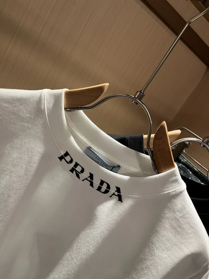 Inexpensive Prada T-Shirts