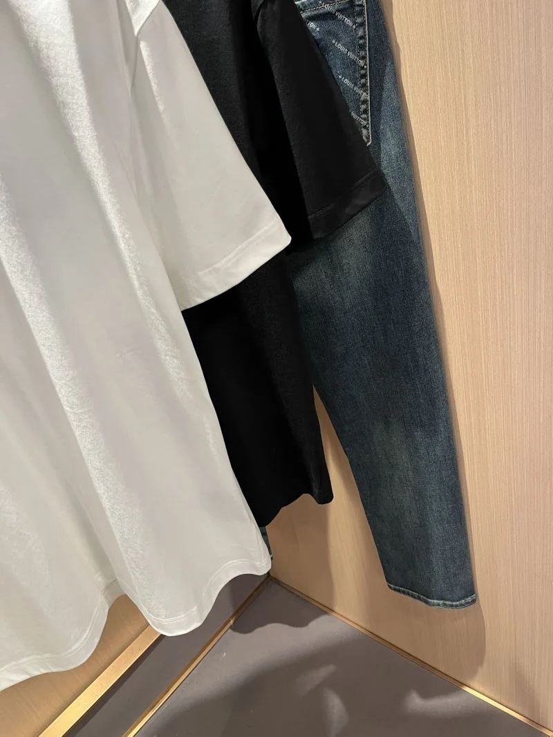 Inexpensive Prada T-Shirts