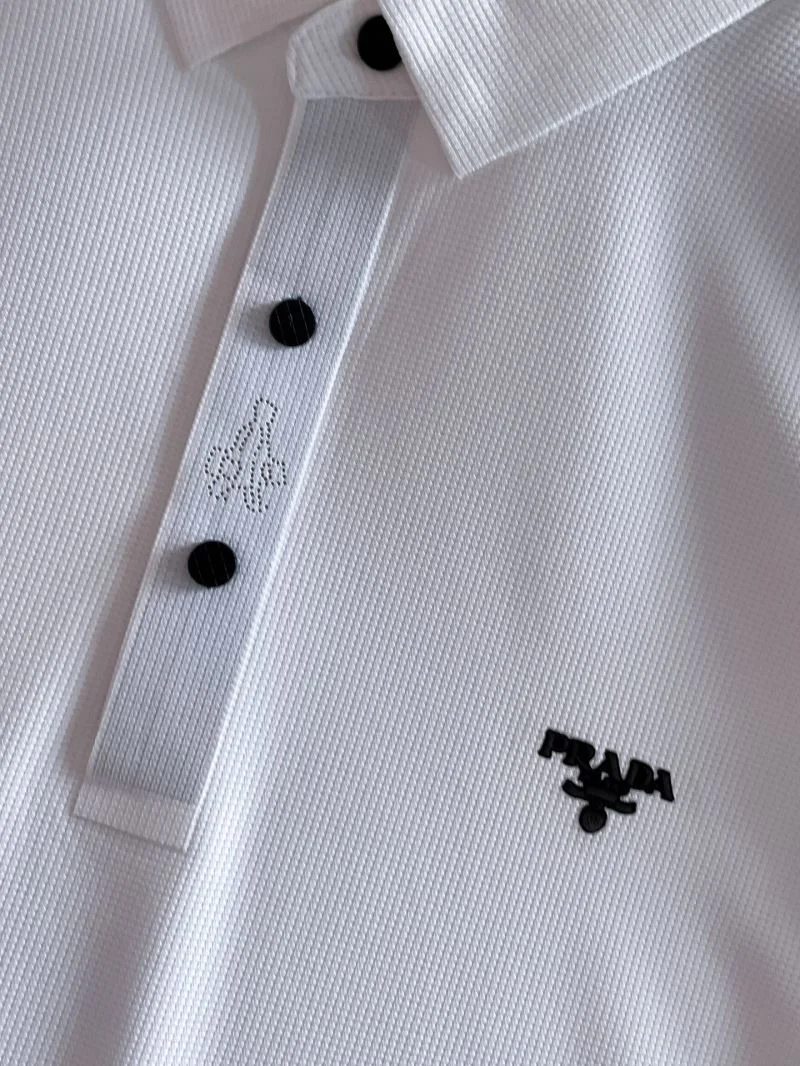 Cut-rate Prada T-Shirts