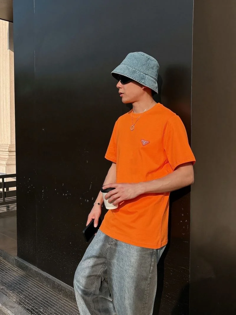 High fidelity Prada T-Shirts