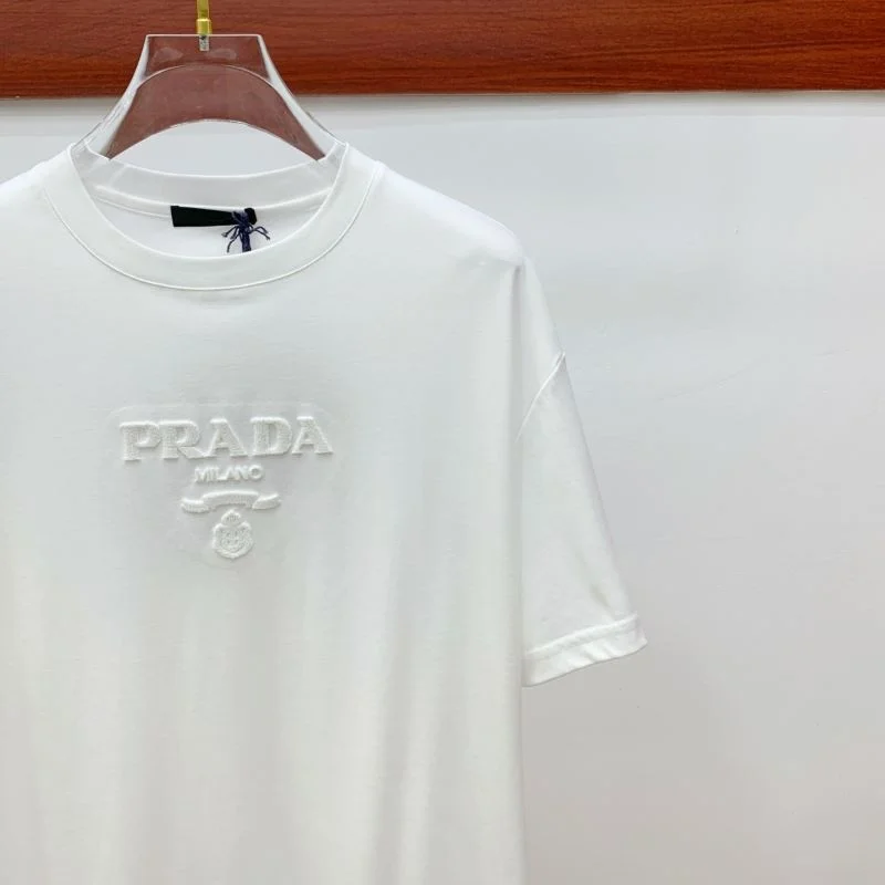 Low-cost Prada T-Shirts