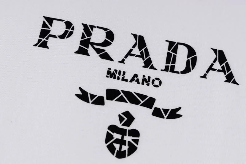 High fidelity Prada T-Shirts