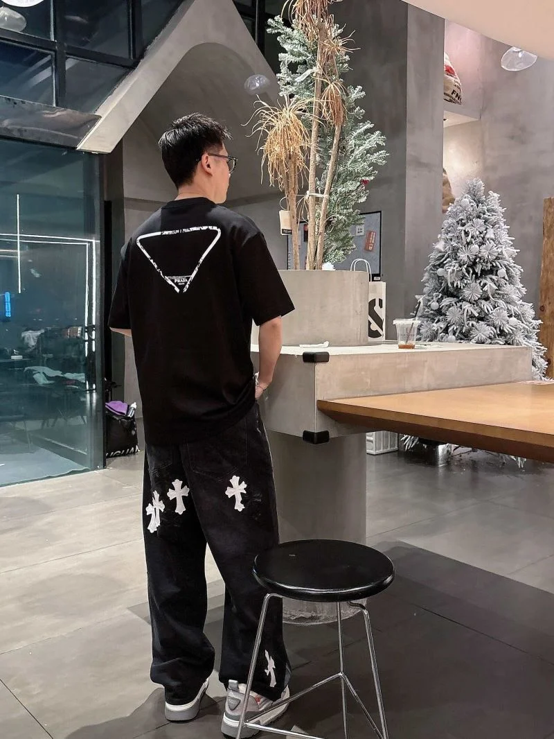 Cut-rate Prada T-Shirts