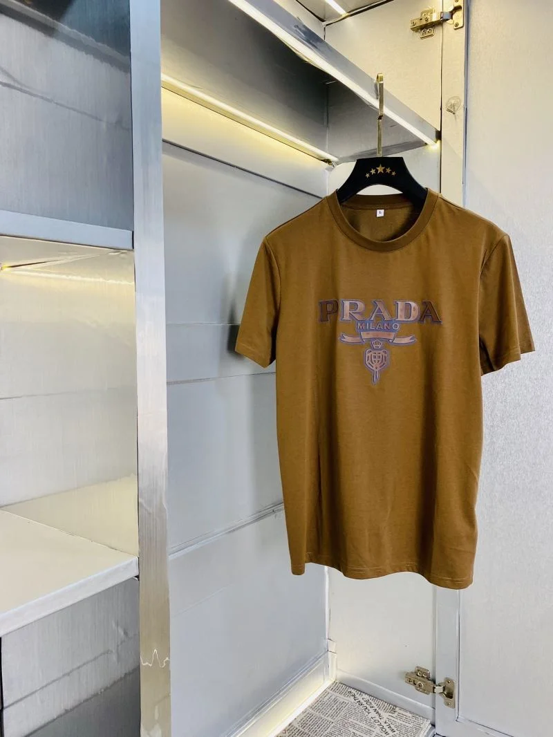 Inexpensive Prada T-Shirts