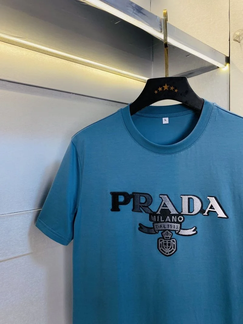 Low-cost Prada T-Shirts