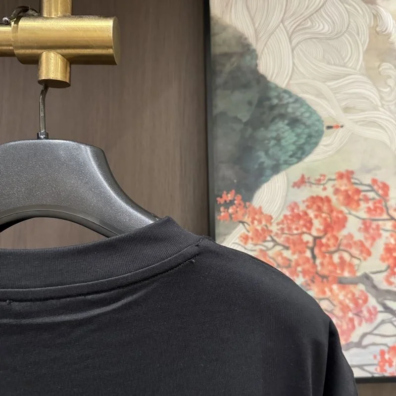 Accurate model Prada T-Shirts