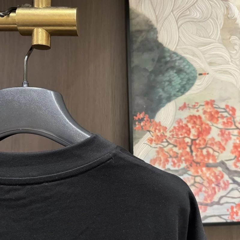 Accurate model Prada T-Shirts