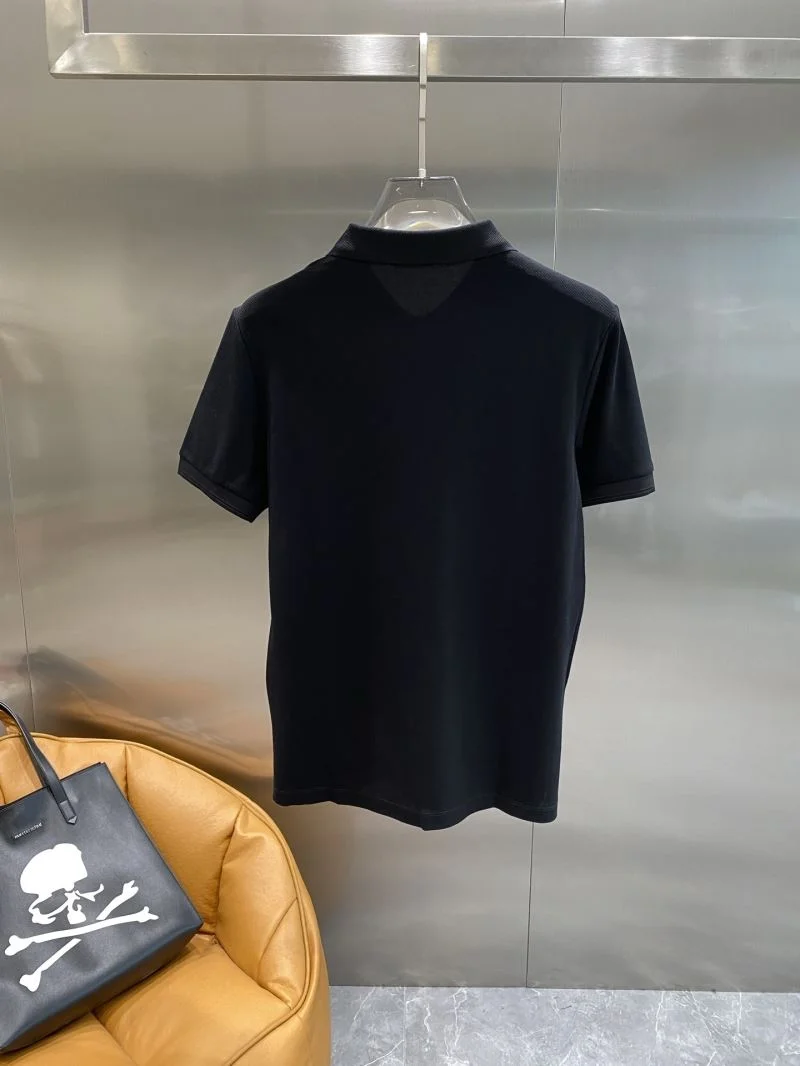 Cut-rate Prada T-Shirts