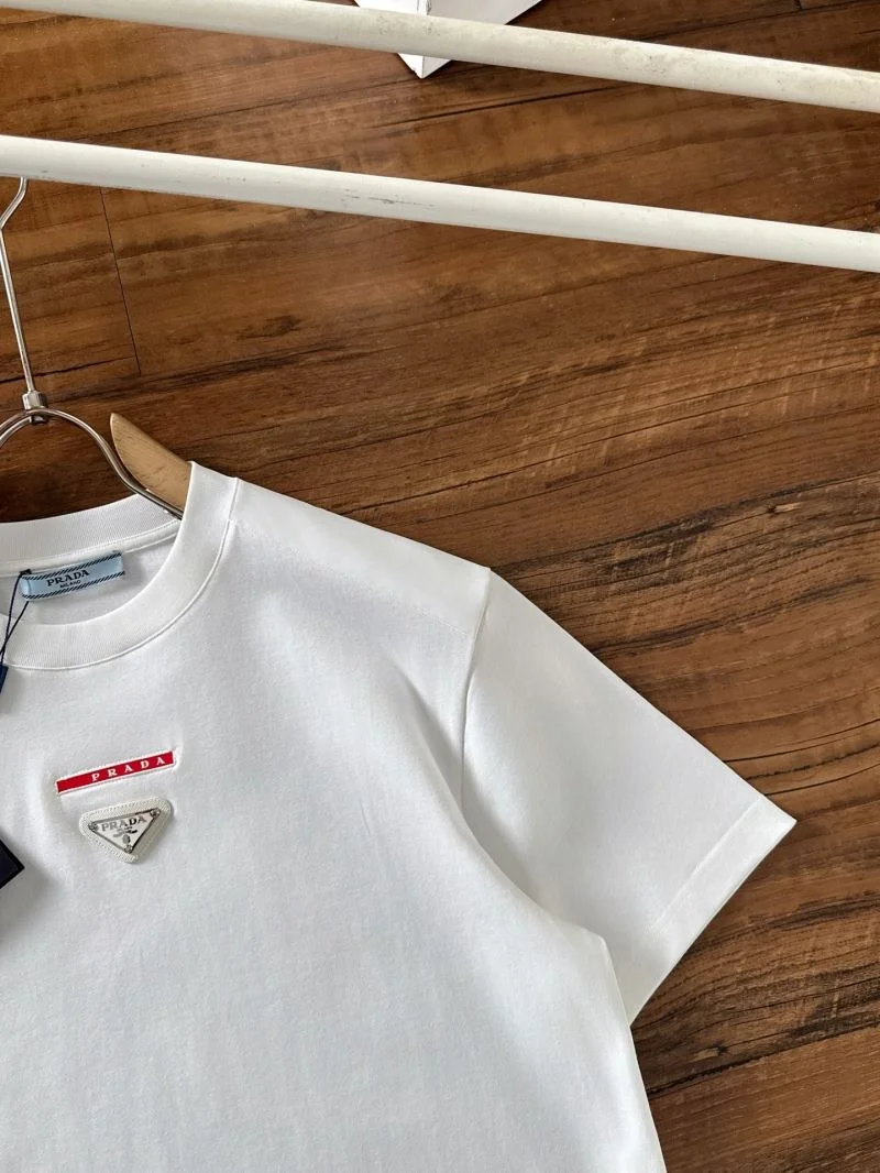Low-cost Prada T-Shirts