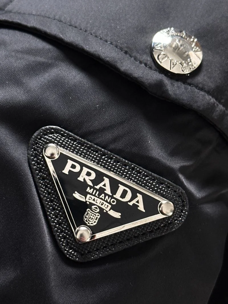 Inexpensive Prada T-Shirts