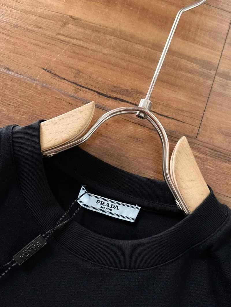 Inexpensive Prada T-Shirts