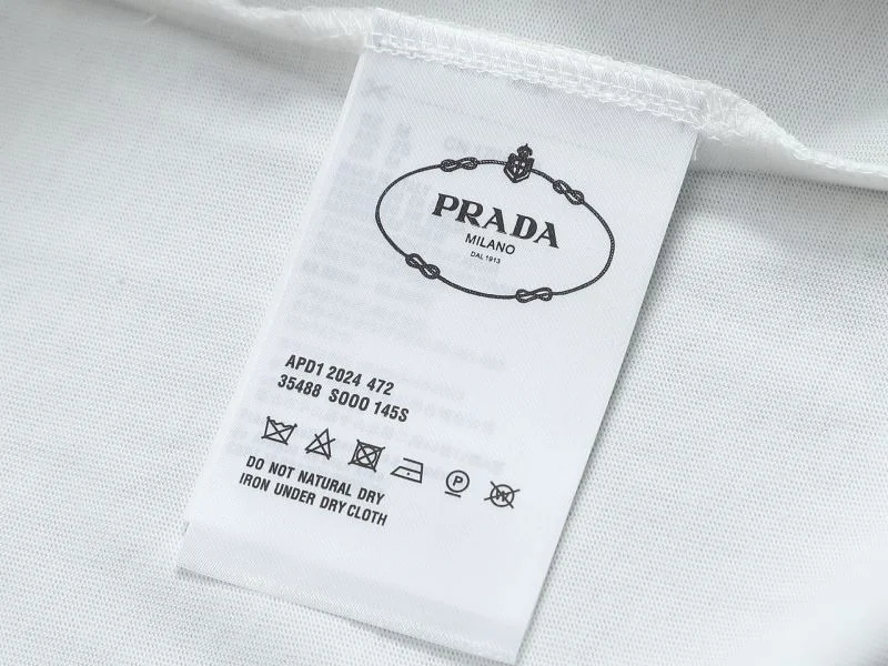 High fidelity Prada T-Shirts