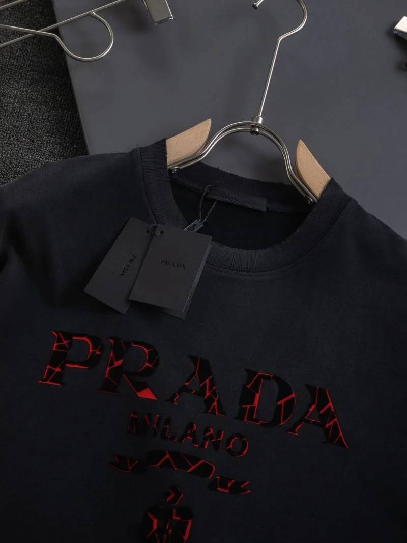 Inexpensive Prada T-Shirts