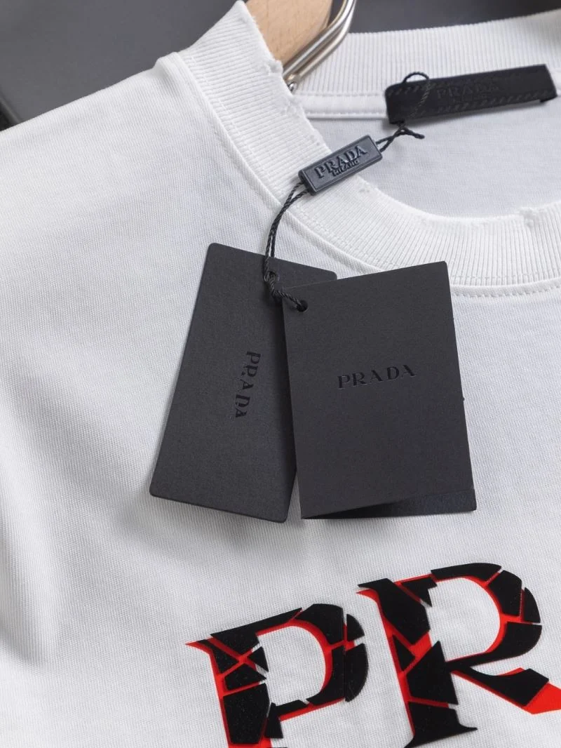 Low-cost Prada T-Shirts