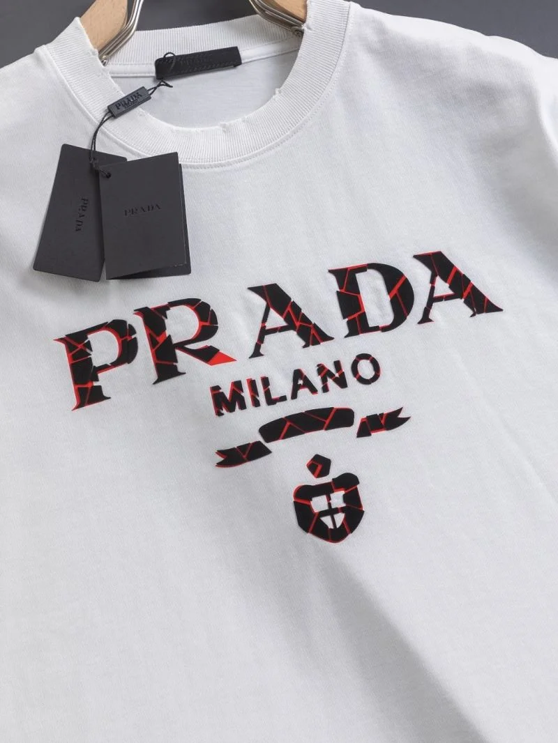 Low-cost Prada T-Shirts