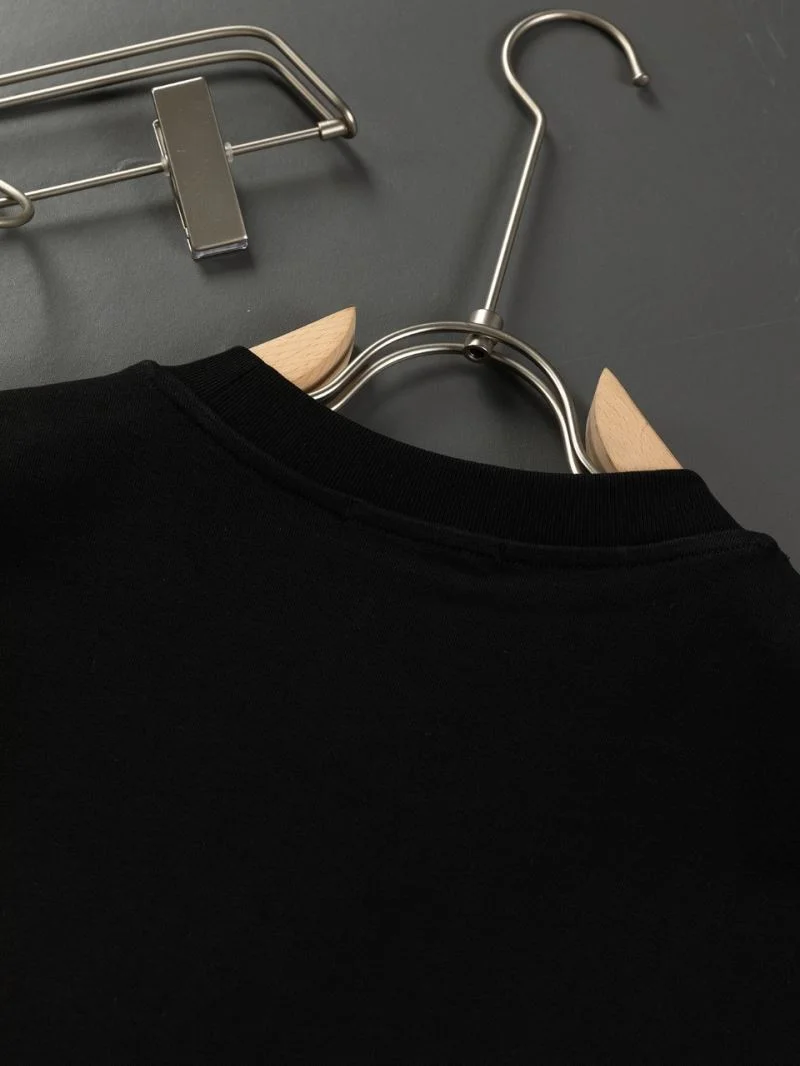 High fidelity Prada T-Shirts