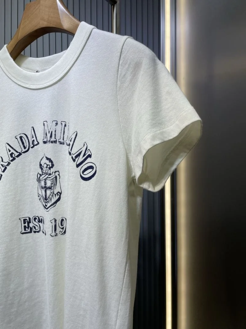 High fidelity Prada T-Shirts