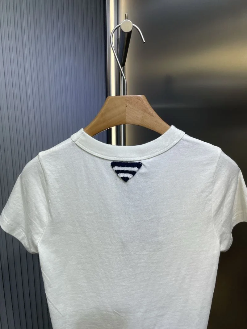 High fidelity Prada T-Shirts