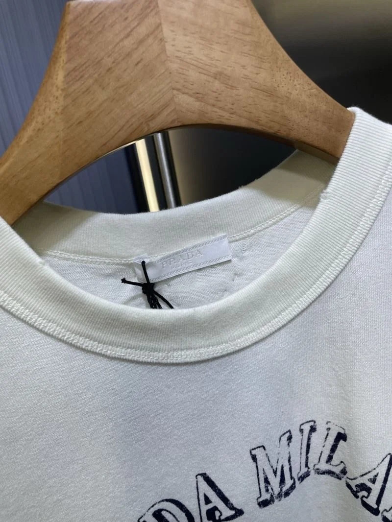 High fidelity Prada T-Shirts