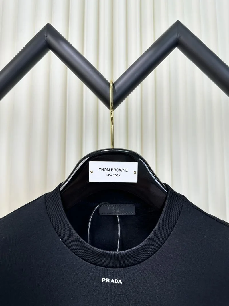Low-cost Prada T-Shirts