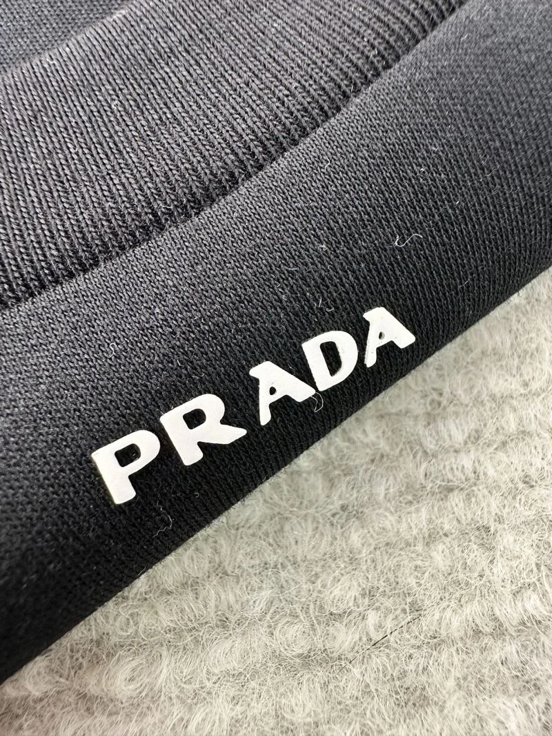 Low-cost Prada T-Shirts