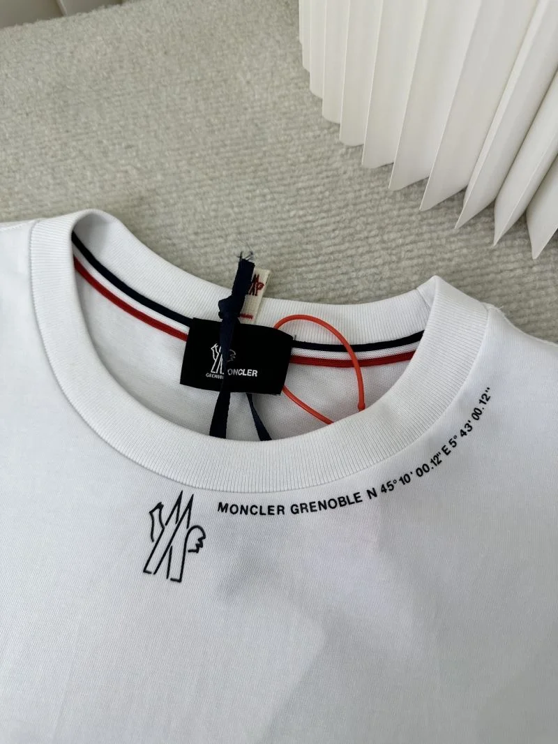 Original Prada T-Shirts