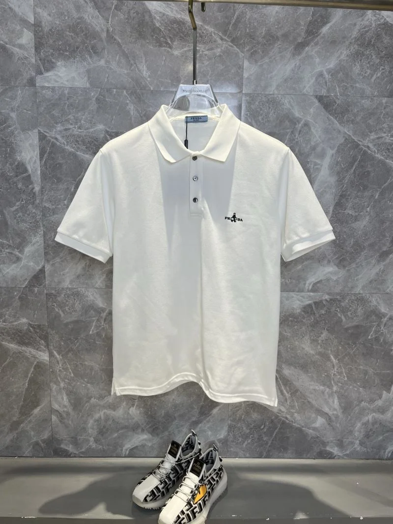 High fidelity Prada T-Shirts
