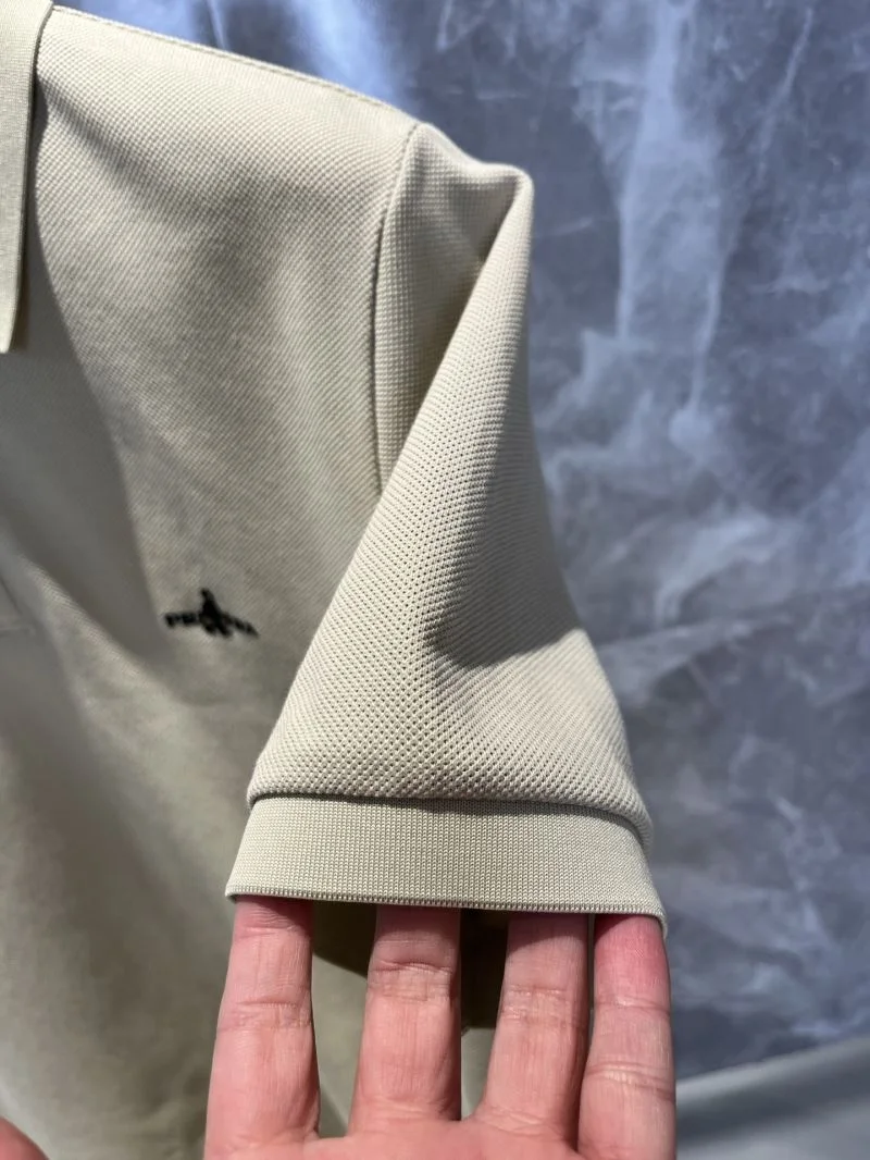 High fidelity Prada T-Shirts