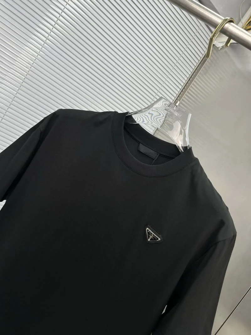 Accurate model Prada T-Shirts