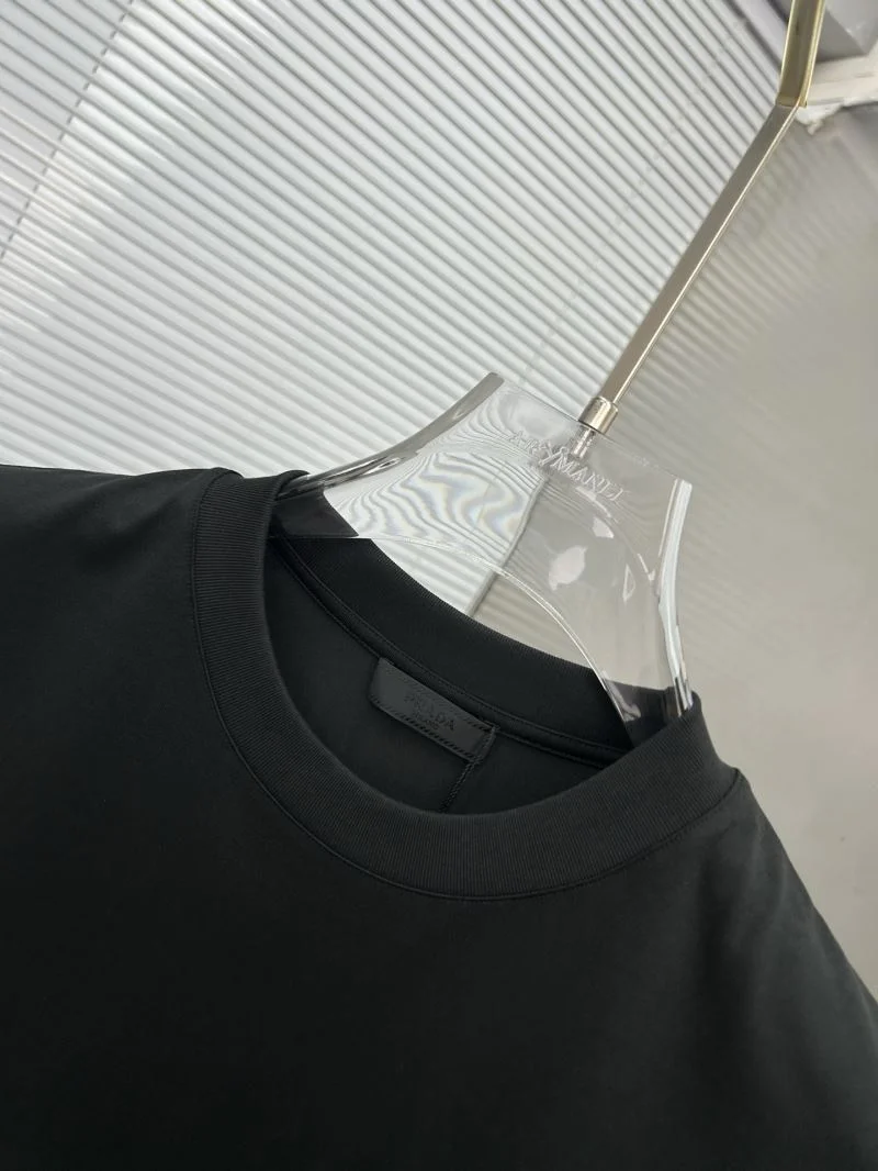 Accurate model Prada T-Shirts