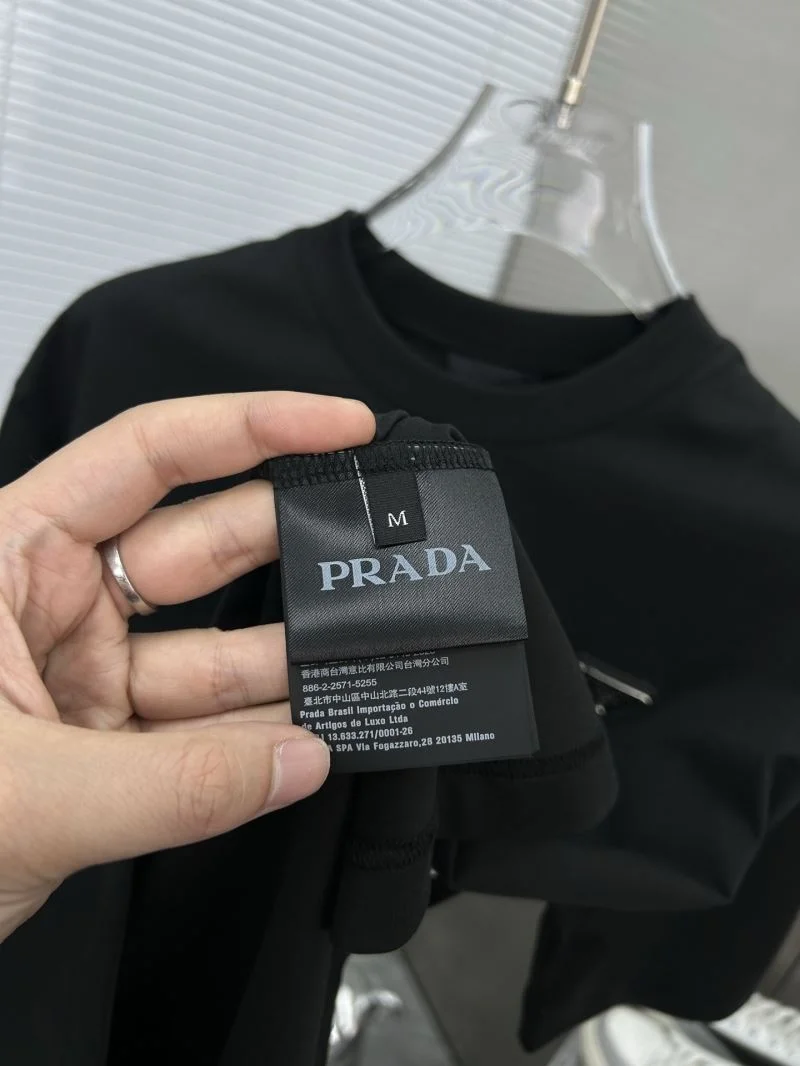 Accurate model Prada T-Shirts