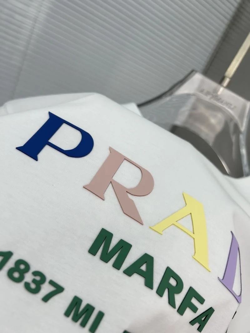 High fidelity Prada T-Shirts