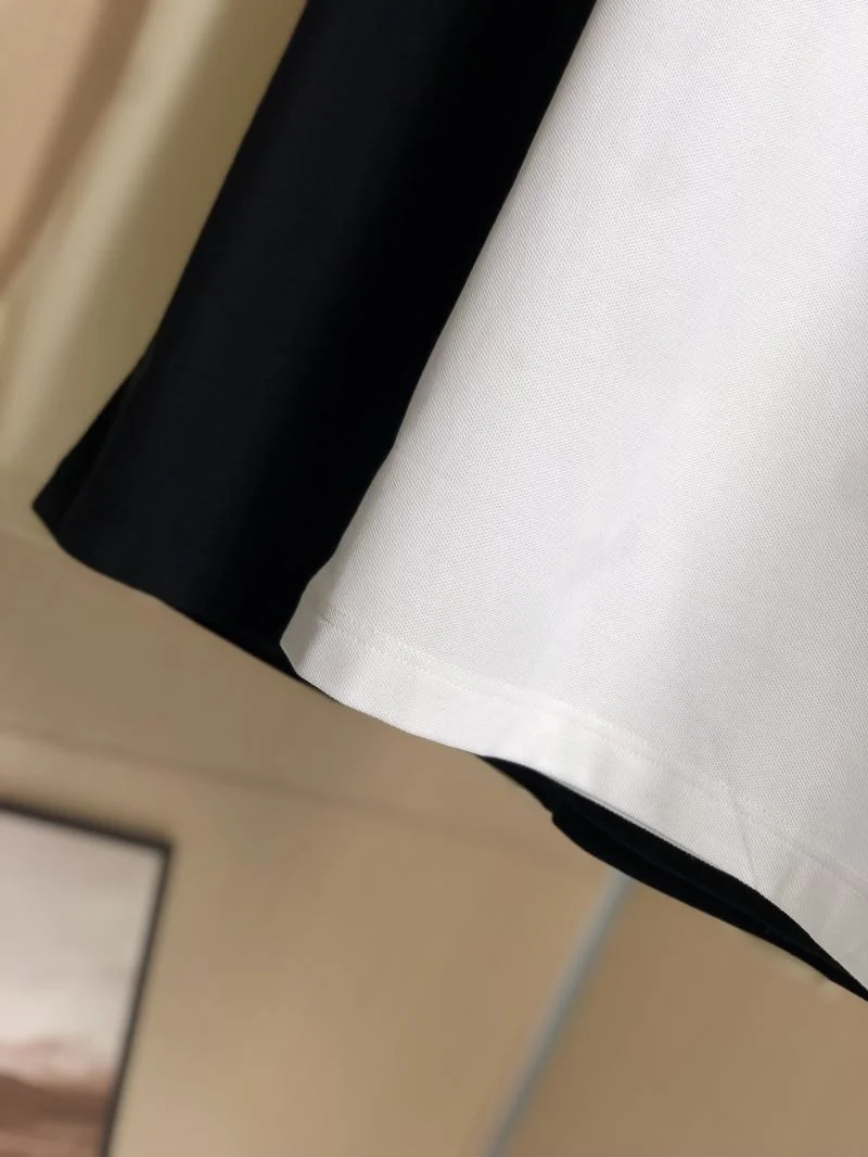Factory-made Prada T-Shirts