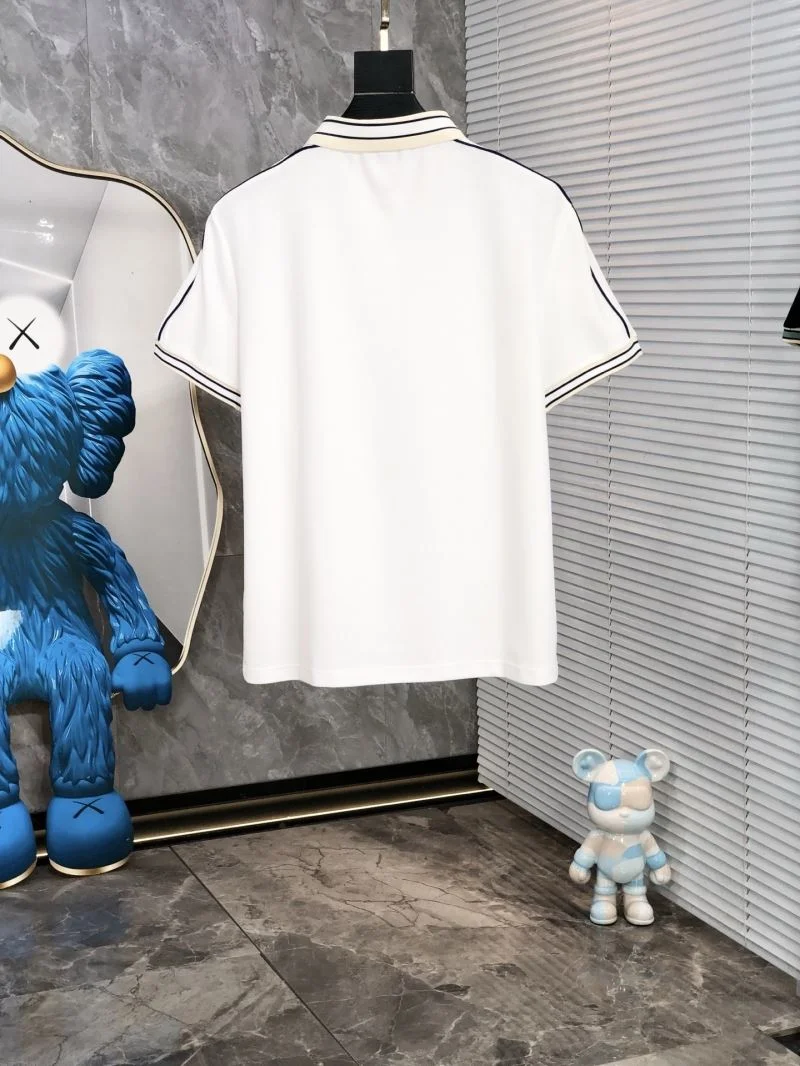 Inexpensive Prada T-Shirts