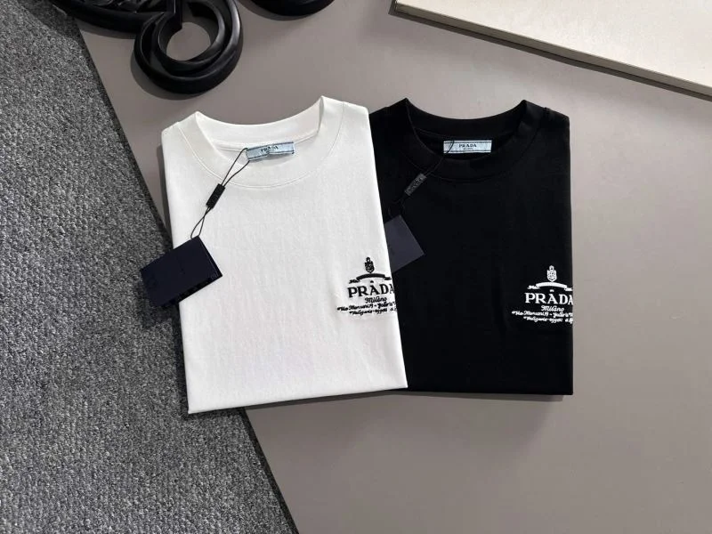 Accurate model Prada T-Shirts