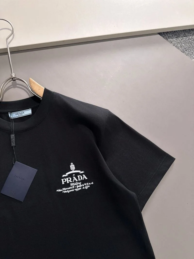 Accurate model Prada T-Shirts