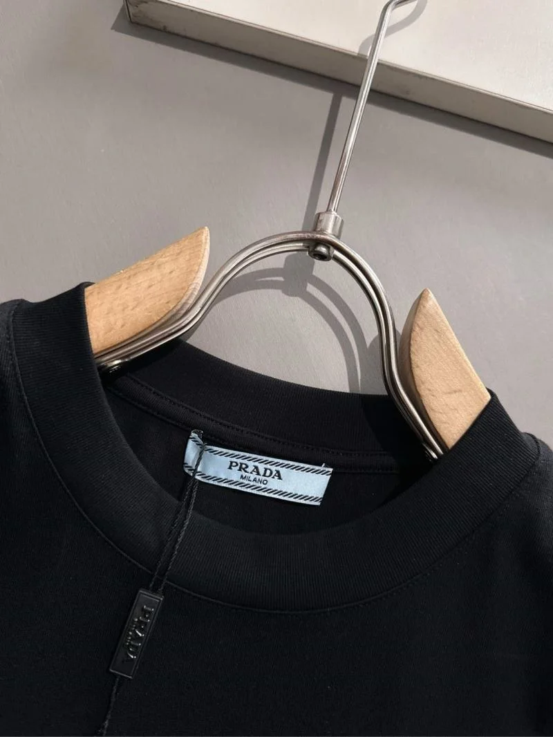 Accurate model Prada T-Shirts